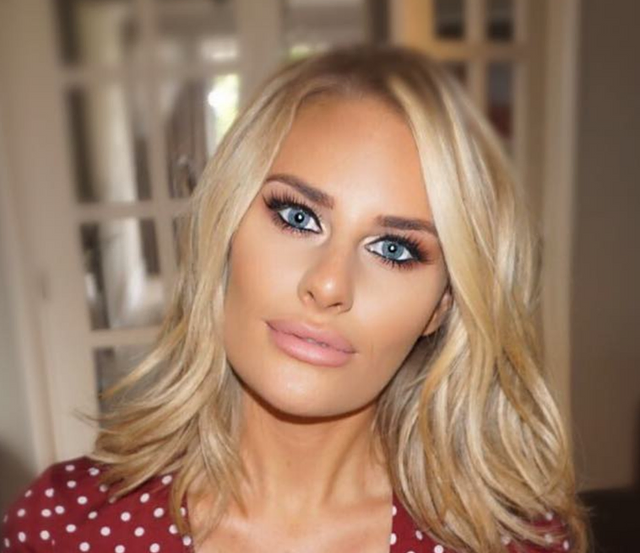 Danielle Armstrong Wiki